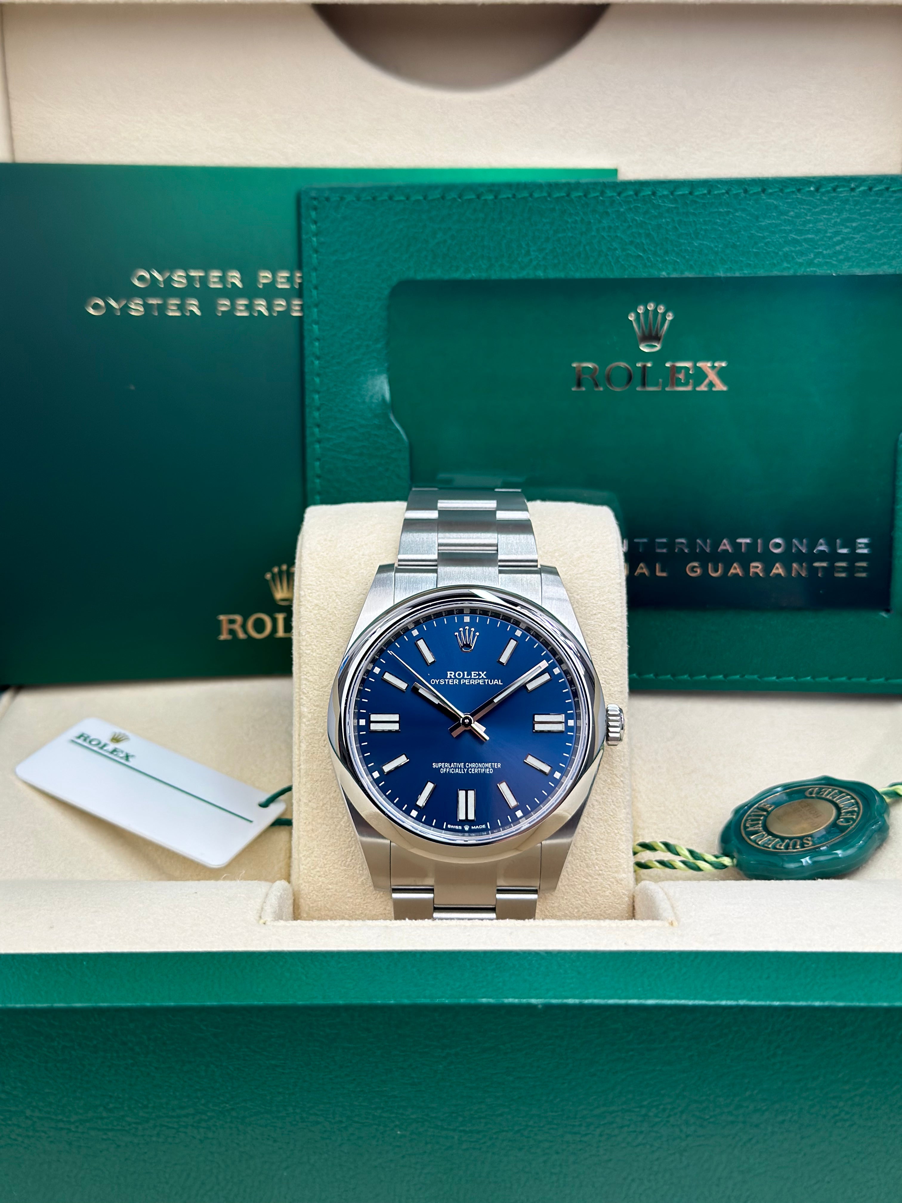 Rolex 41mm OYSTER PERPETUAL 124300 BLUE DIAL