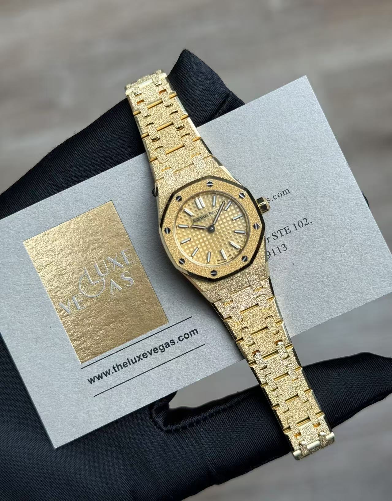 Audemars Piguet Royal Oak Mini Frosted 67630BA.GG.1312BA.01 23mm Quart